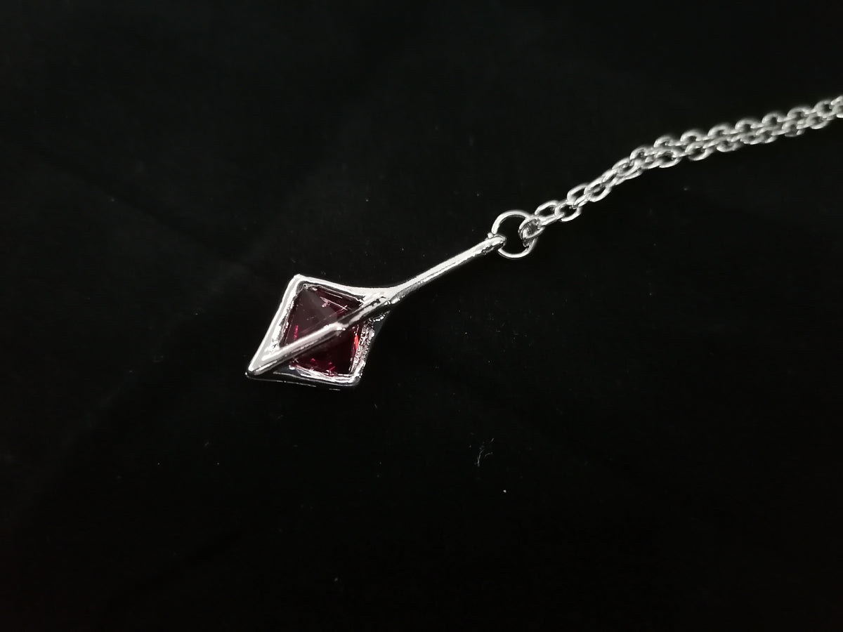 Valorant Reyna Crystal Necklace – Gamer Diorama